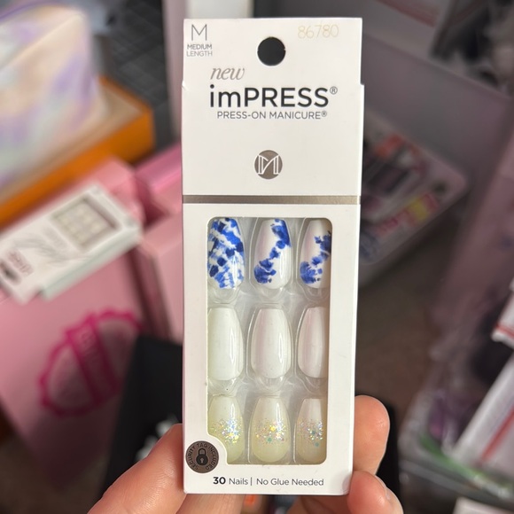 imPRESS | Makeup | Impress Presson Manicure Blue And White Design ...